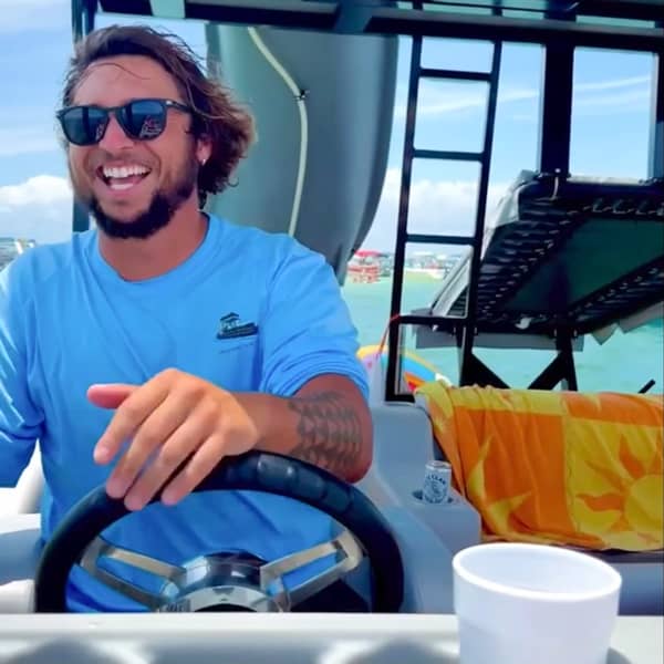Crab Island Bachelorette Bash up to 11 passengers – Crab Island Adventures